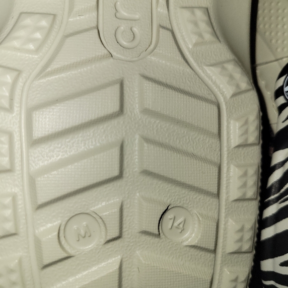 CROCS | Shoes | Crocs Classic Animal Remix Faux Fur Fleece Lined Mens 4 ...